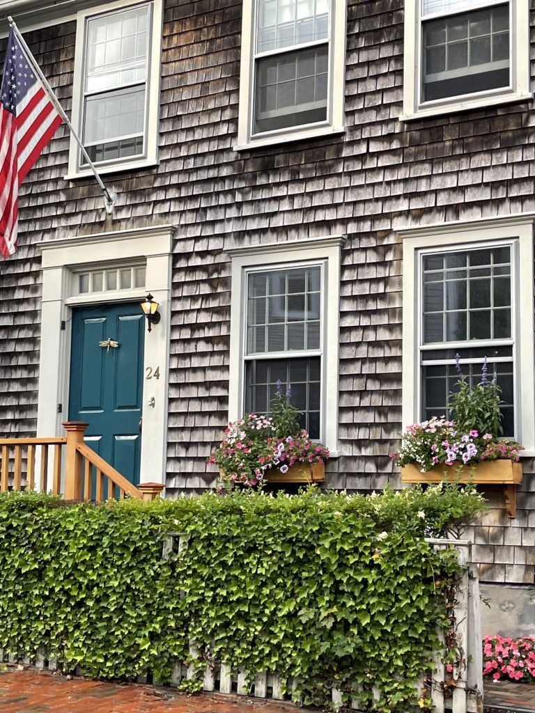 CITY GUIDE: NANTUCKET – The Potted Boxwood