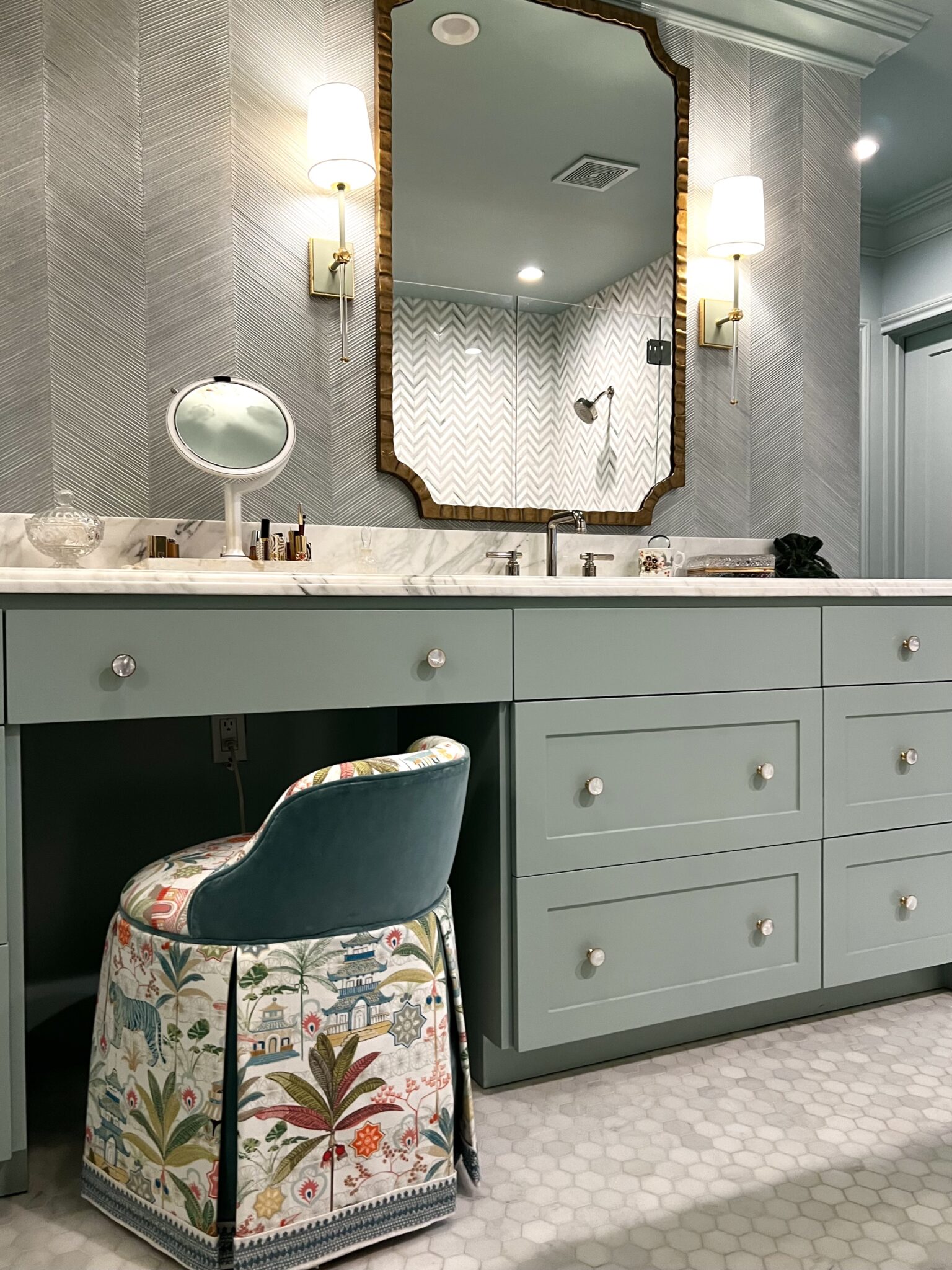 Beyond the Curb Home Tour with Canon and Dean Design – The Potted Boxwood